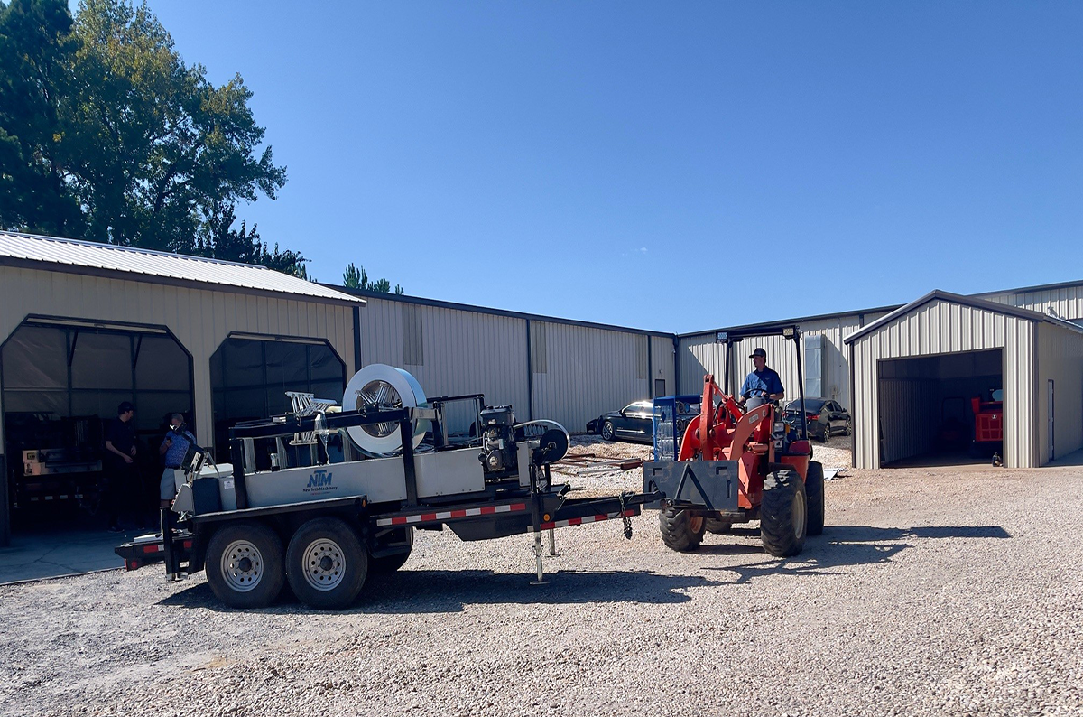 5 Reasons to Invest in a Portable Roof Panel Machine
